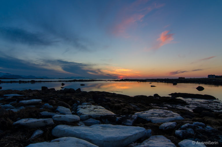 Sonnenuntergang-Hadseloya-Eisschollen - ausreisserin - der Reiseblog ...